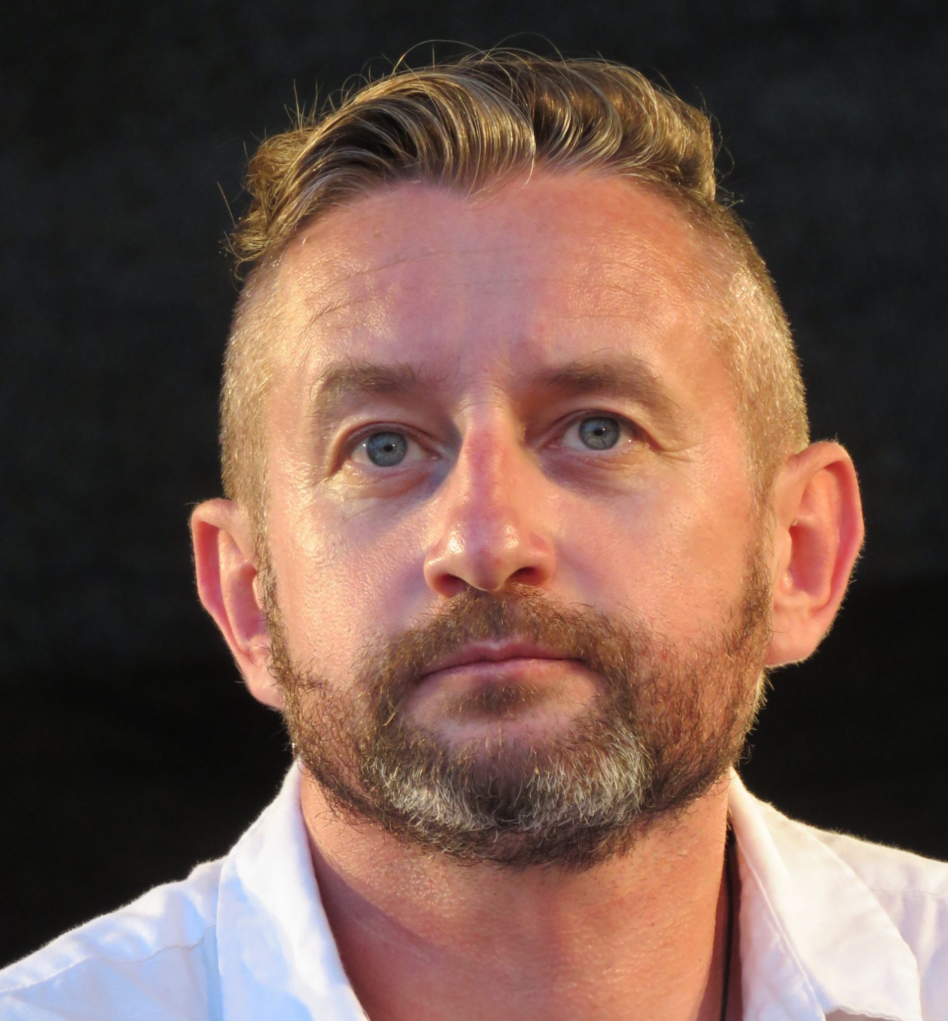 Serhij Zhadan: Poet, Rocker, Chroniker des Krieges - Kunst & Bühne